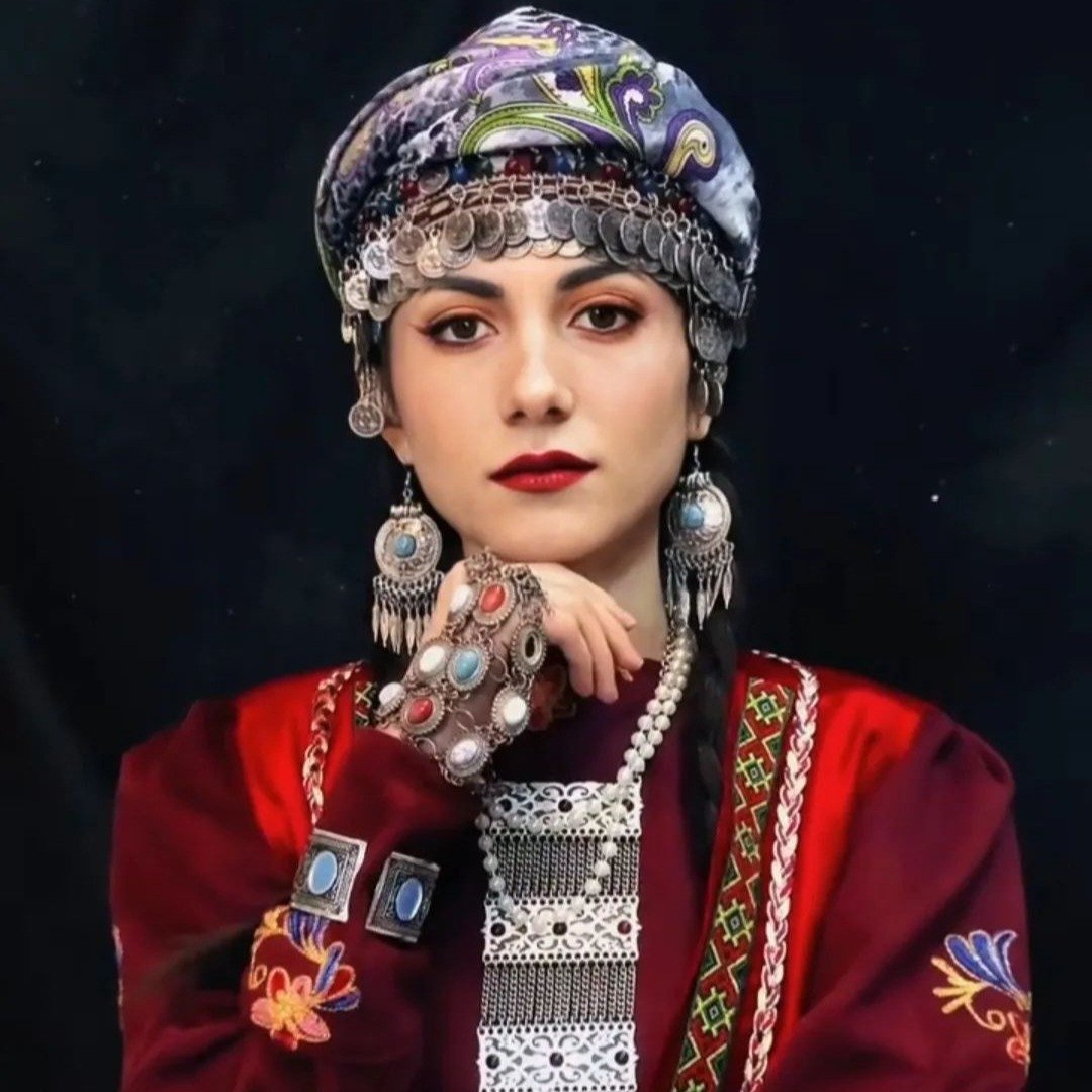 Gaya Renée Green: Artist - Jose Art Gallery