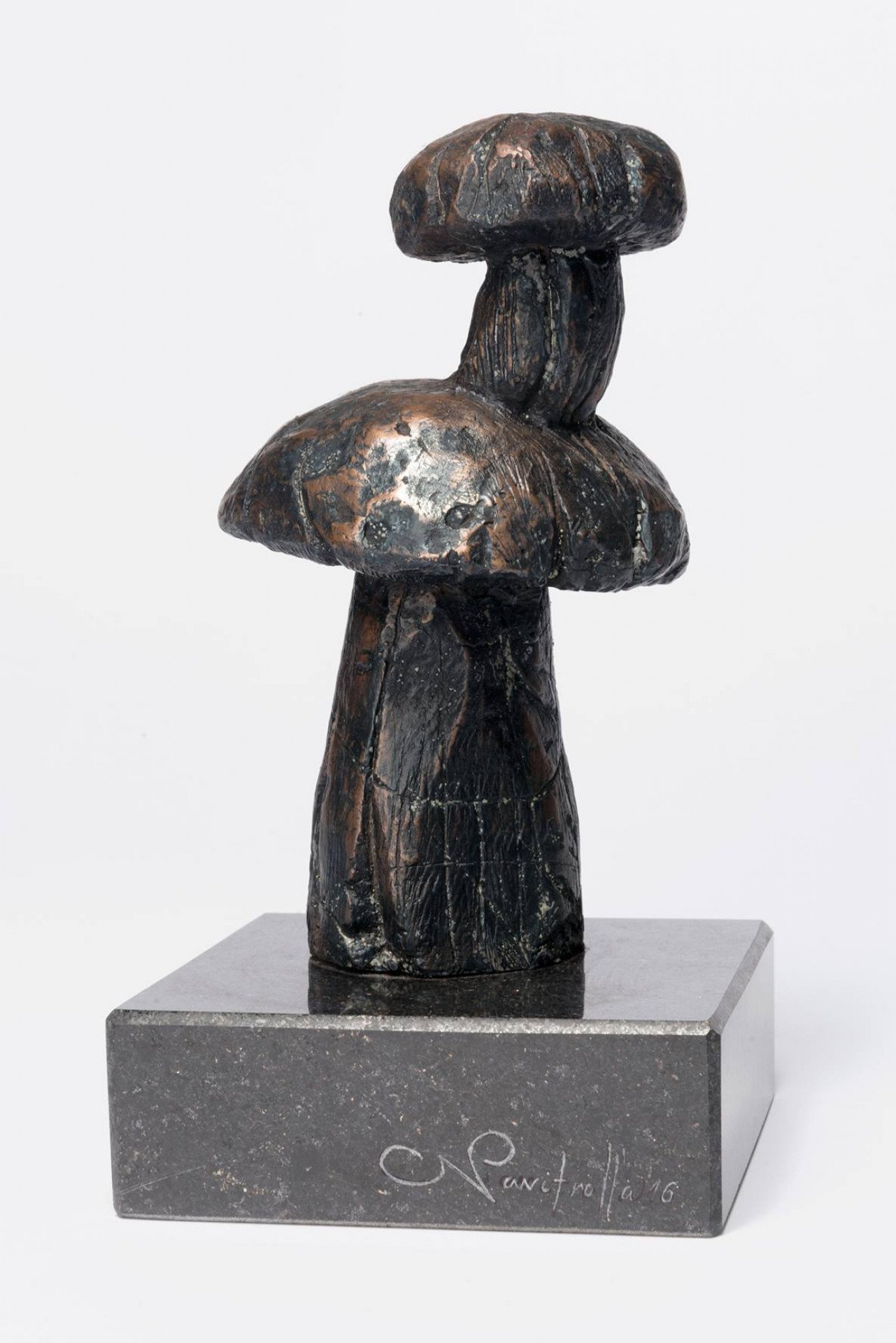 Piggyback Sculpture - Navitrolla Navitrolla