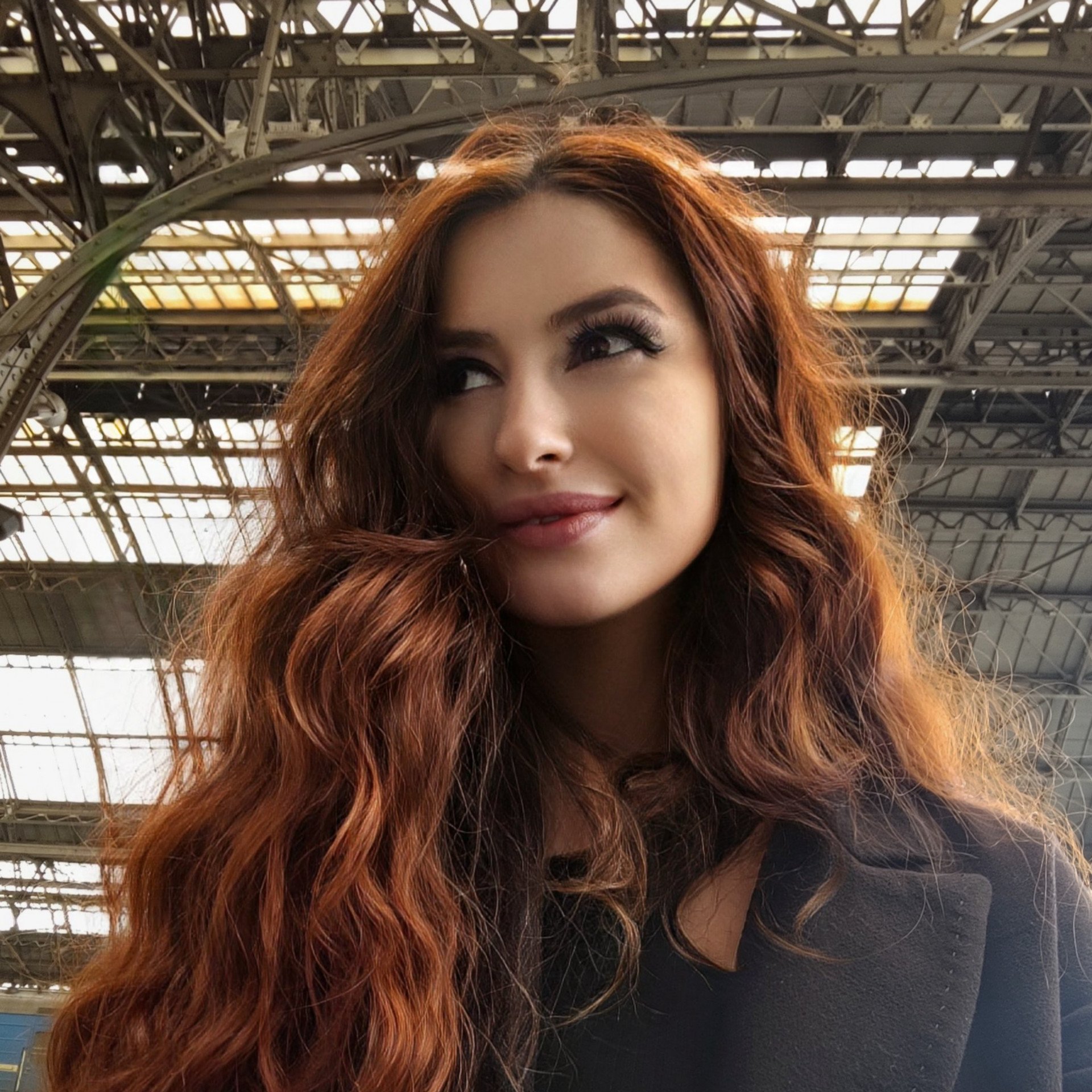 July Rebyc: Artist - Jose Art Gallery