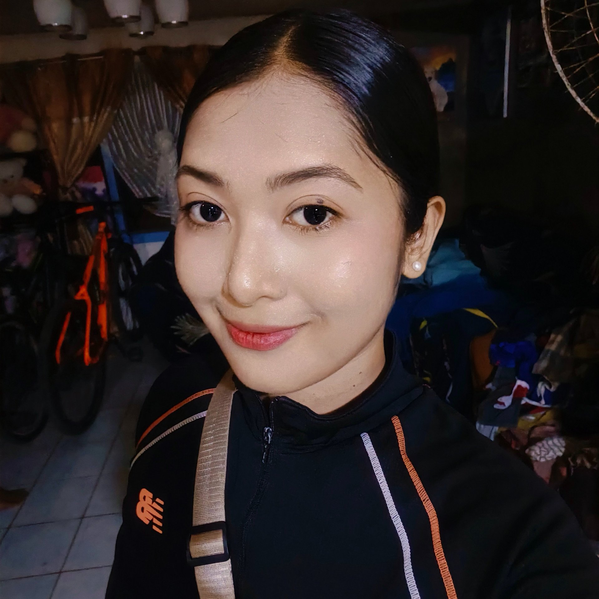 Teptep: Artista - Jose Art Gallery