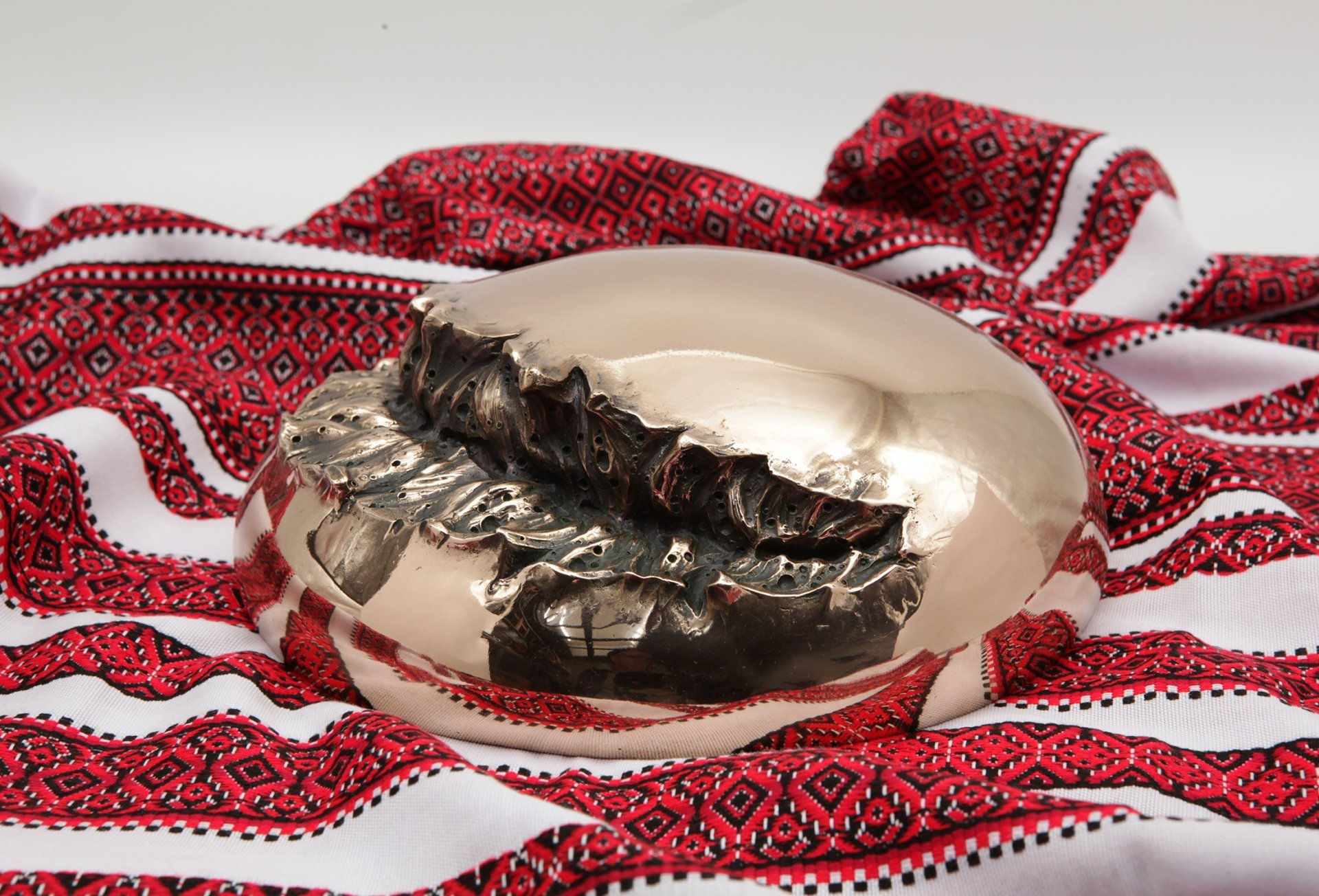 Palyanytsya: A Symbol of Abundance Sculpture - Volodymyr Mykytenko