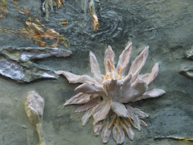 Dance of the Water Lilies Sculpture - Olena Rintala