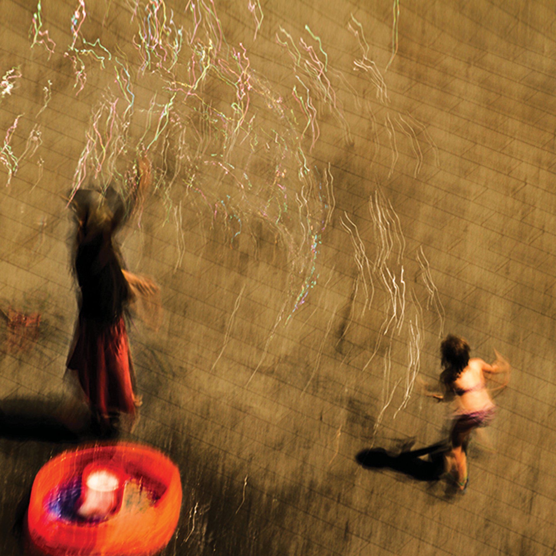 MOTION PHOTOGRAPHY SOAP BUBBLE Drawing - Marta Janiak