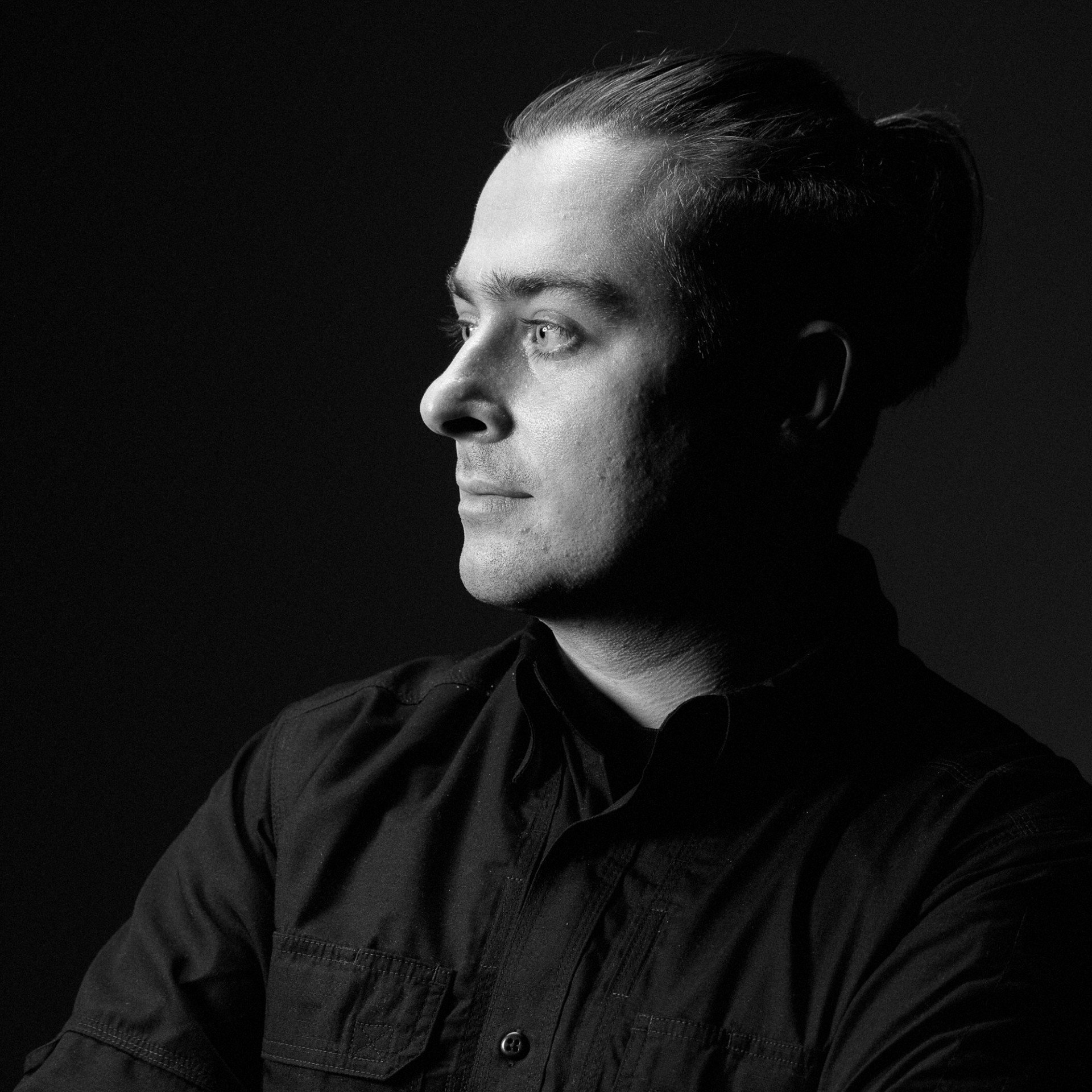 Yurii Romanov: Artiste - Jose Art Gallery