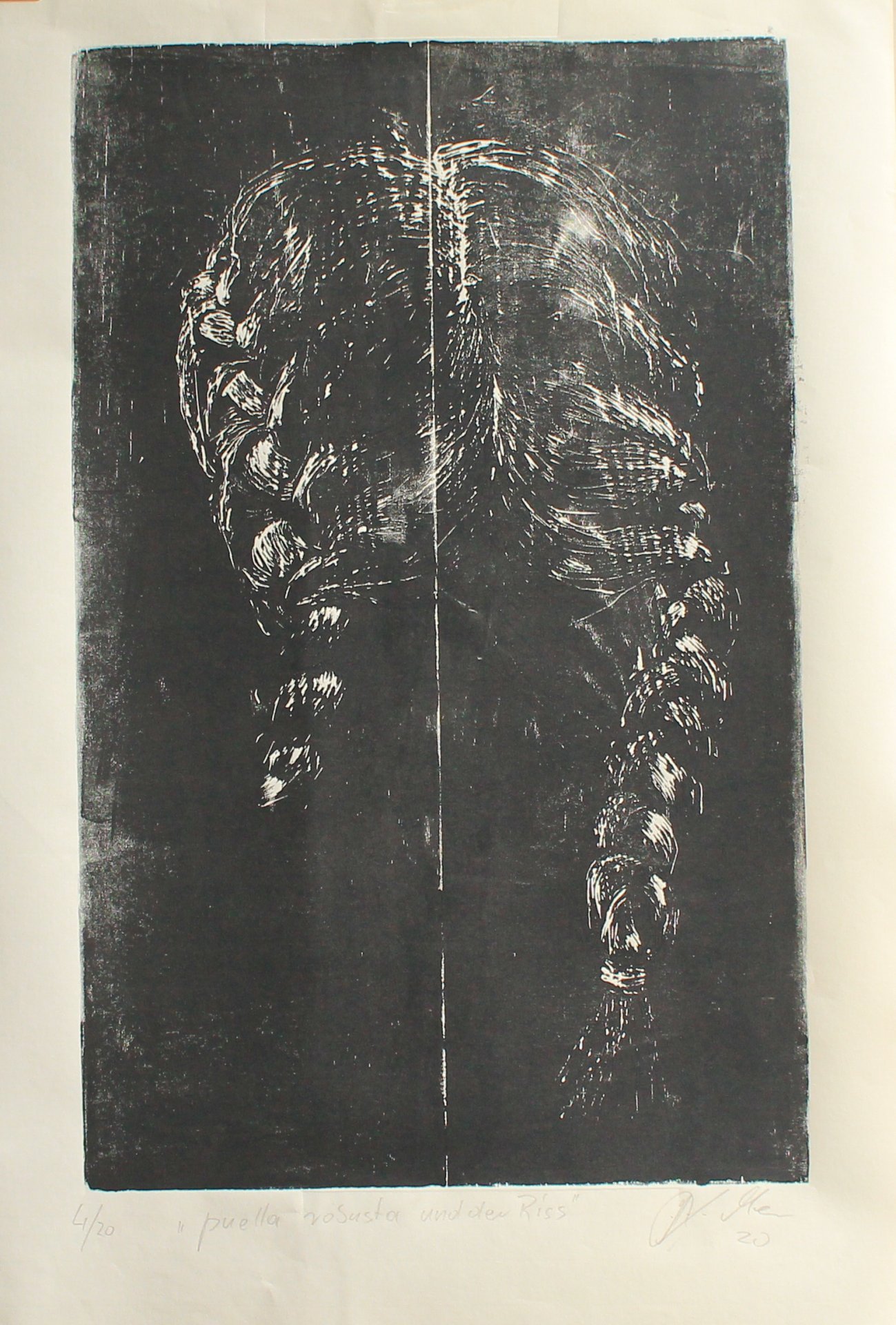 Puella robusta and the crack Drawing - Lochter Andreas