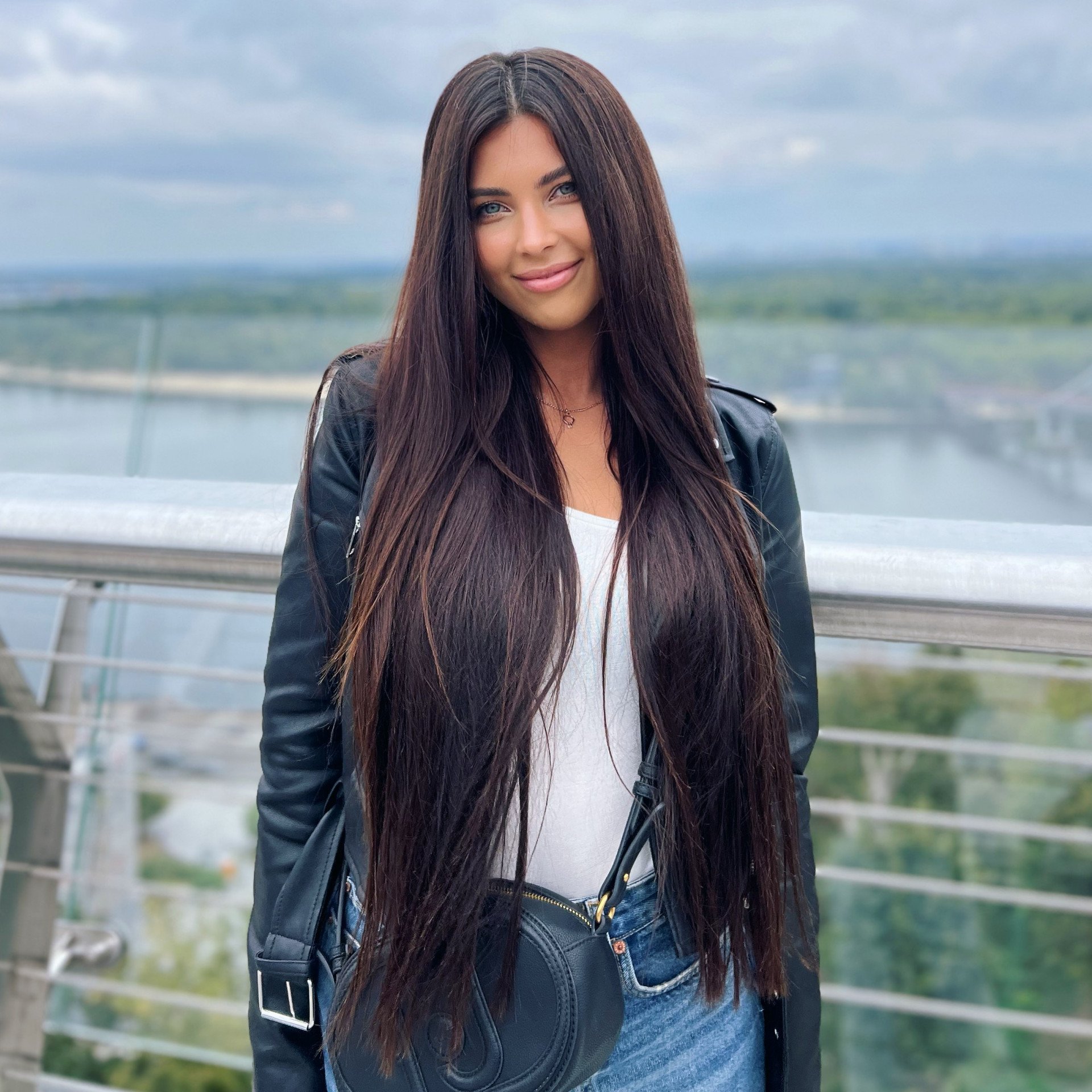 Kristina Chernis: Artist - Jose Art Gallery