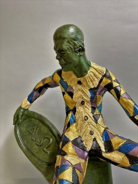 Harlequin Alpha and Omega. Sculpture - Paolo Camporese