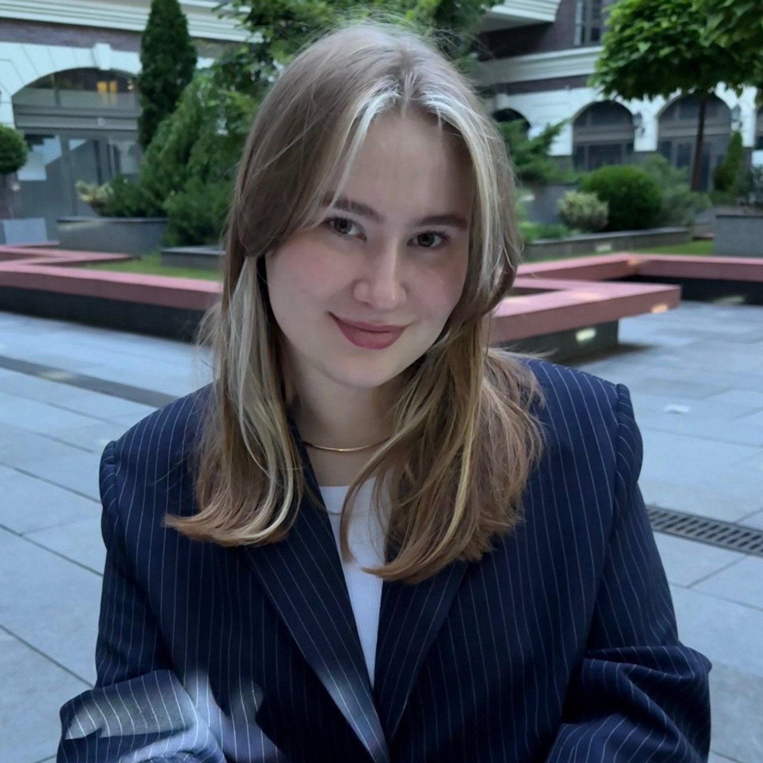 Elina Yanchuk: Artist - Jose Art Gallery