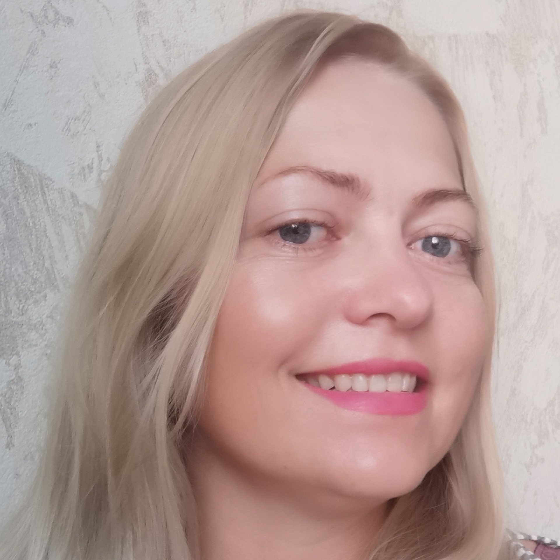 Natalya Ruz: Artista - Jose Art Gallery