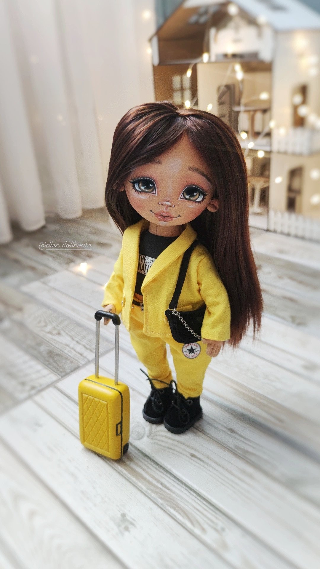 Traveler Sculpture - Ellen Dollhaus - Jose Art Gallery