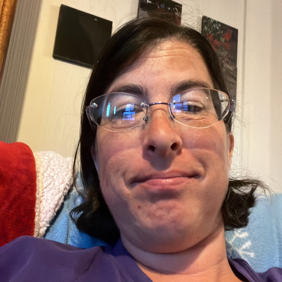 Stephanie Perry's Instagram, Twitter & Facebook on IDCrawl